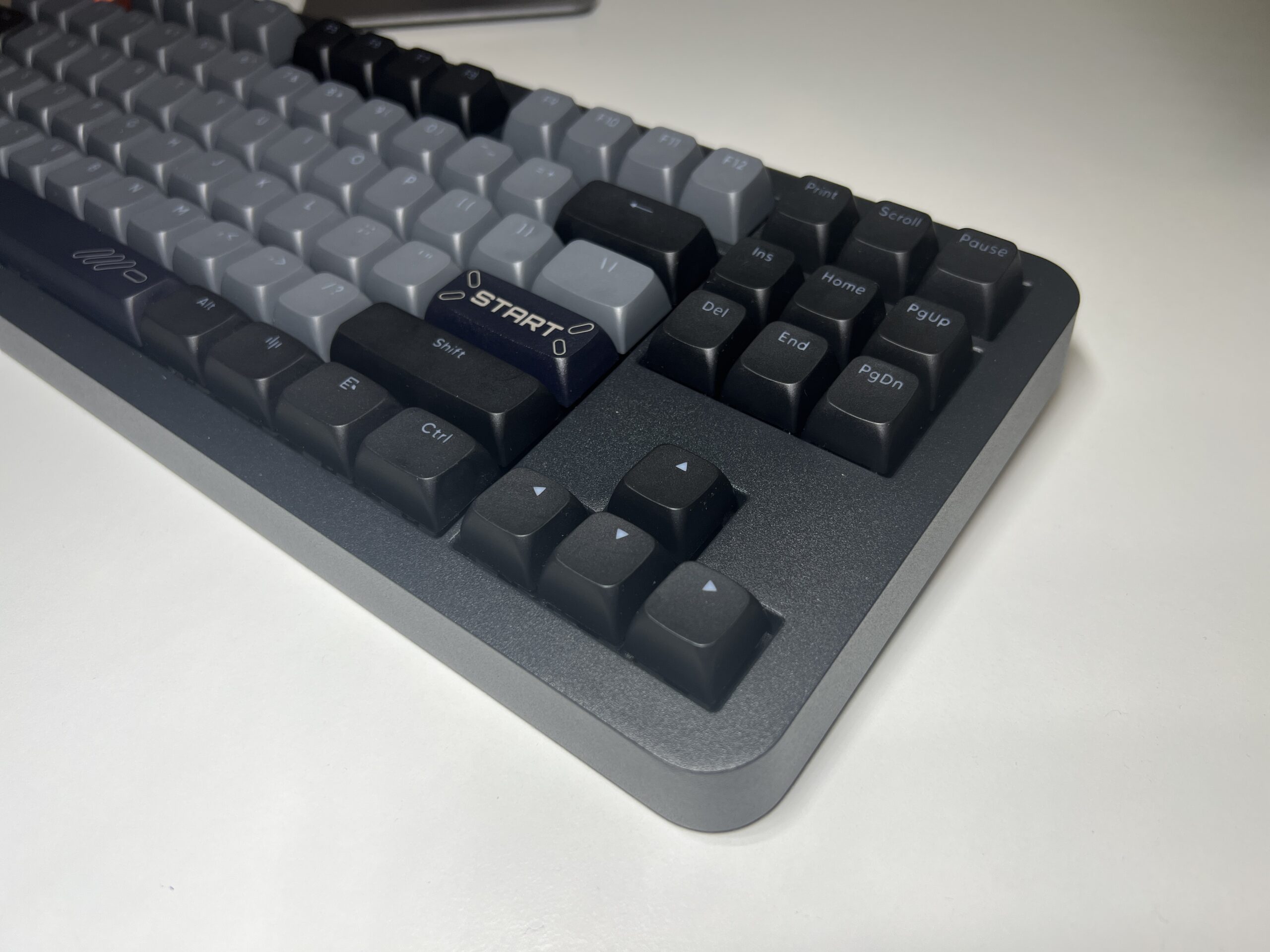 Tak mało do pełni szczęścia... Test i recenzja Dark Project ALU87B Gamma